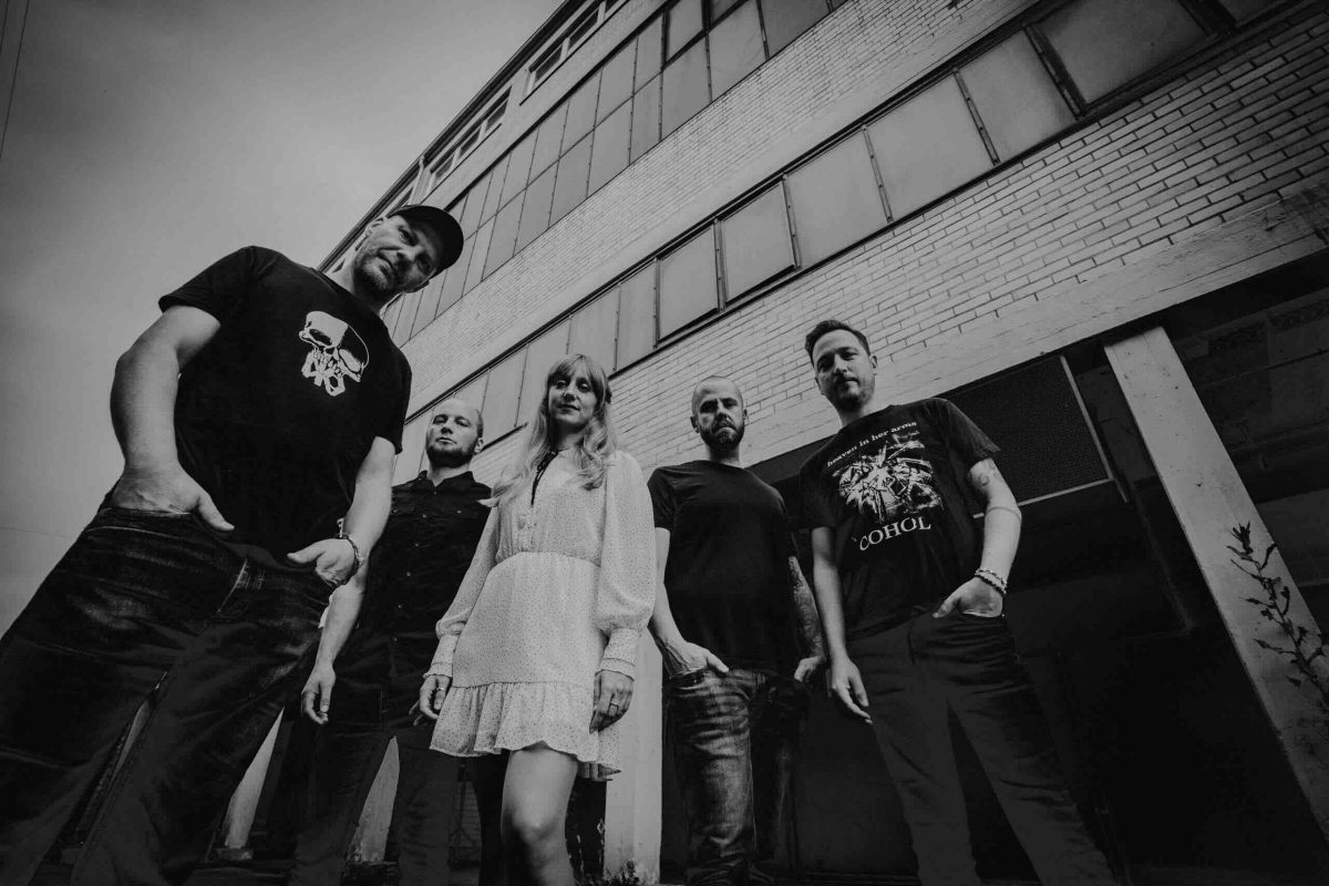 ASTRAYA - Live aus Schwaben. Handgemacht, roh und authentischer Post ...